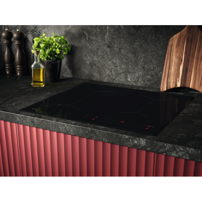 5000 Induction Full 60 cm Induction hob | AEG